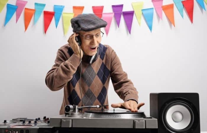 15 Of The Easiest Instruments To Learn For Seniors – Retirement Tips ...