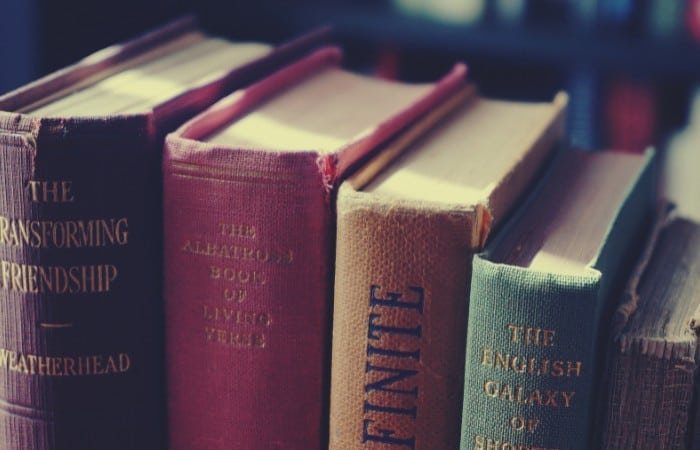 25 Best Books Old People Like To Read (All Novel Genres) – Retirement ...